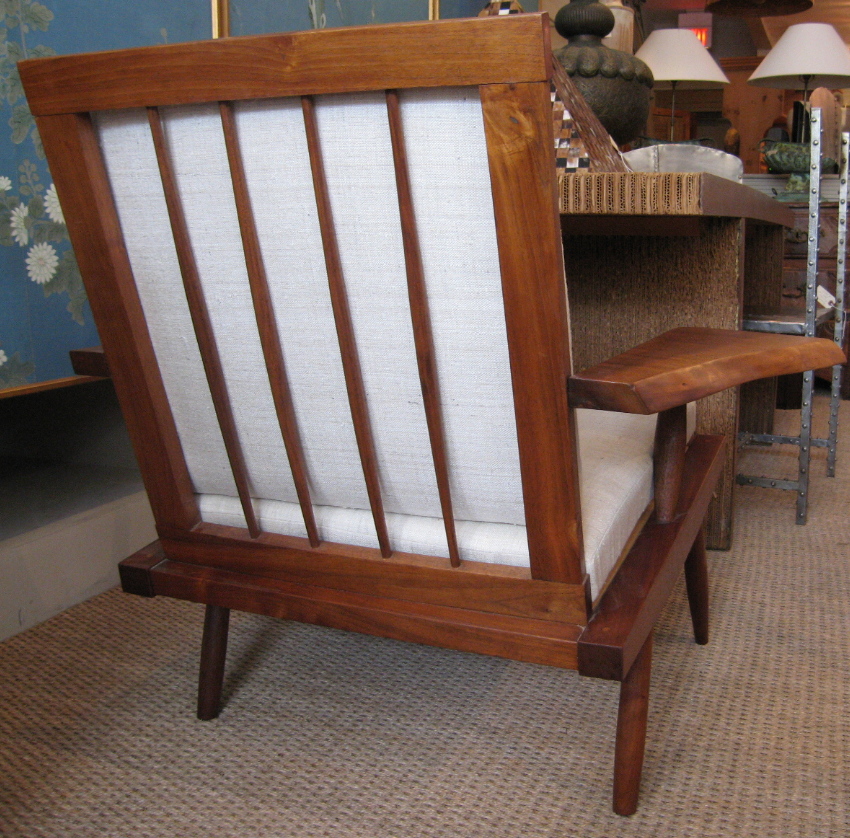 1950S GEORGE NAKASHIMA STYLE WALNUT PADDLE ARM CHAIR